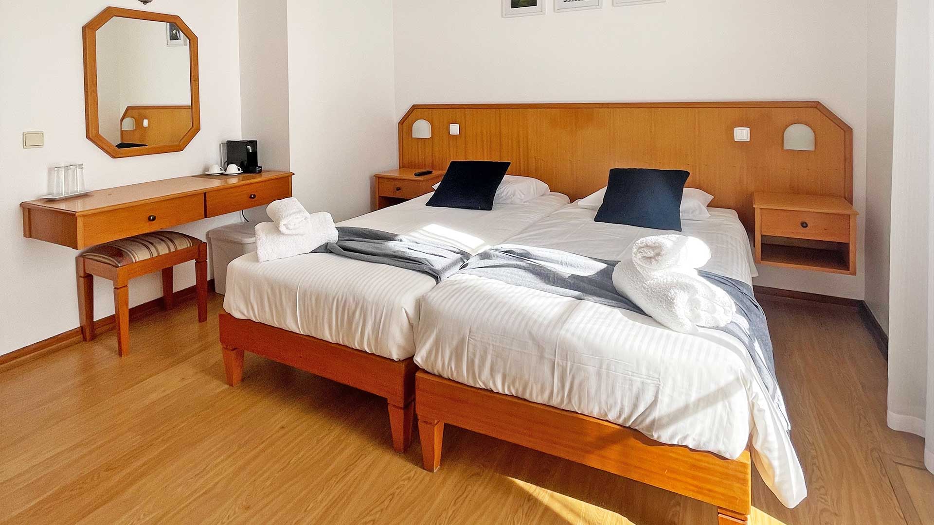 Room 207 - Valhalla Panorama